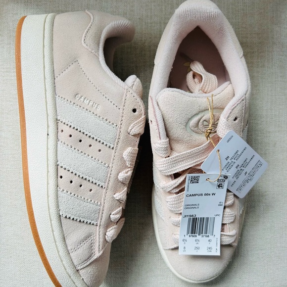 adidas | Shoes | Womens Adidas Cream Sneakers With Iconic Shell Toe Run ...